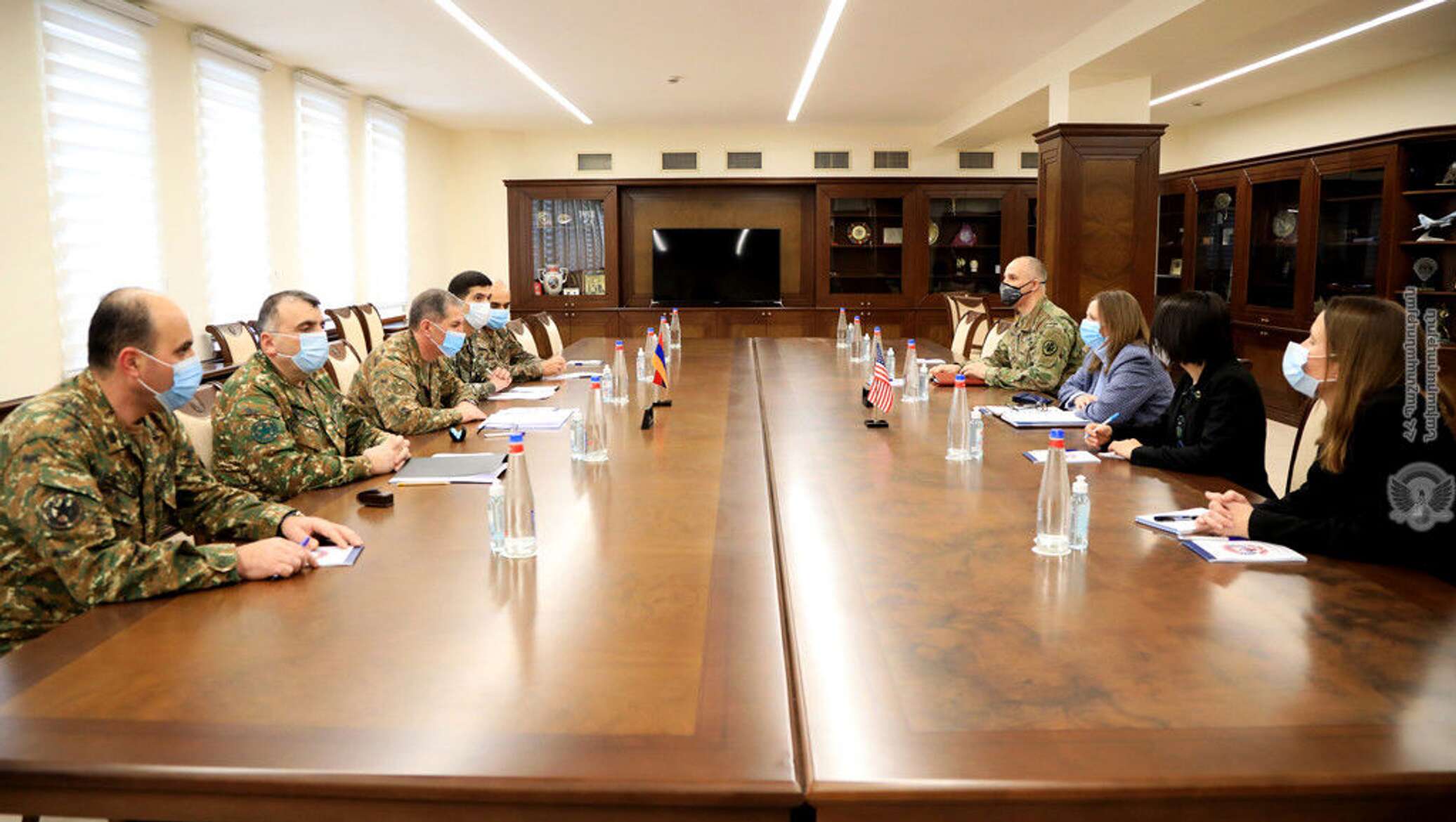 Начальник Генштаба ВС Армении встретился с послом США Линн Трейси - 22. ...