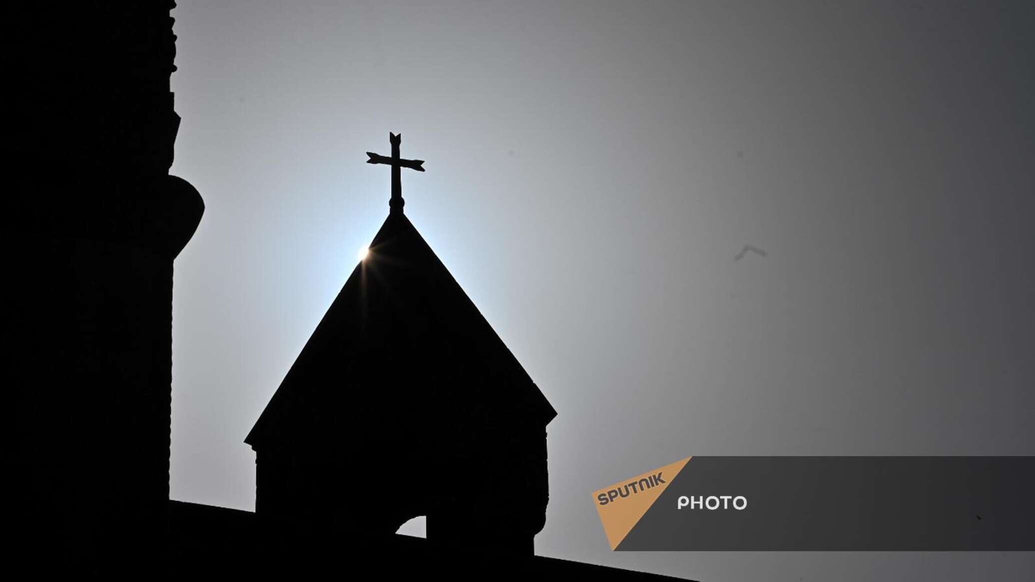 Армения на пороге гражданской войны? Политолог разобрал риски нападок ...